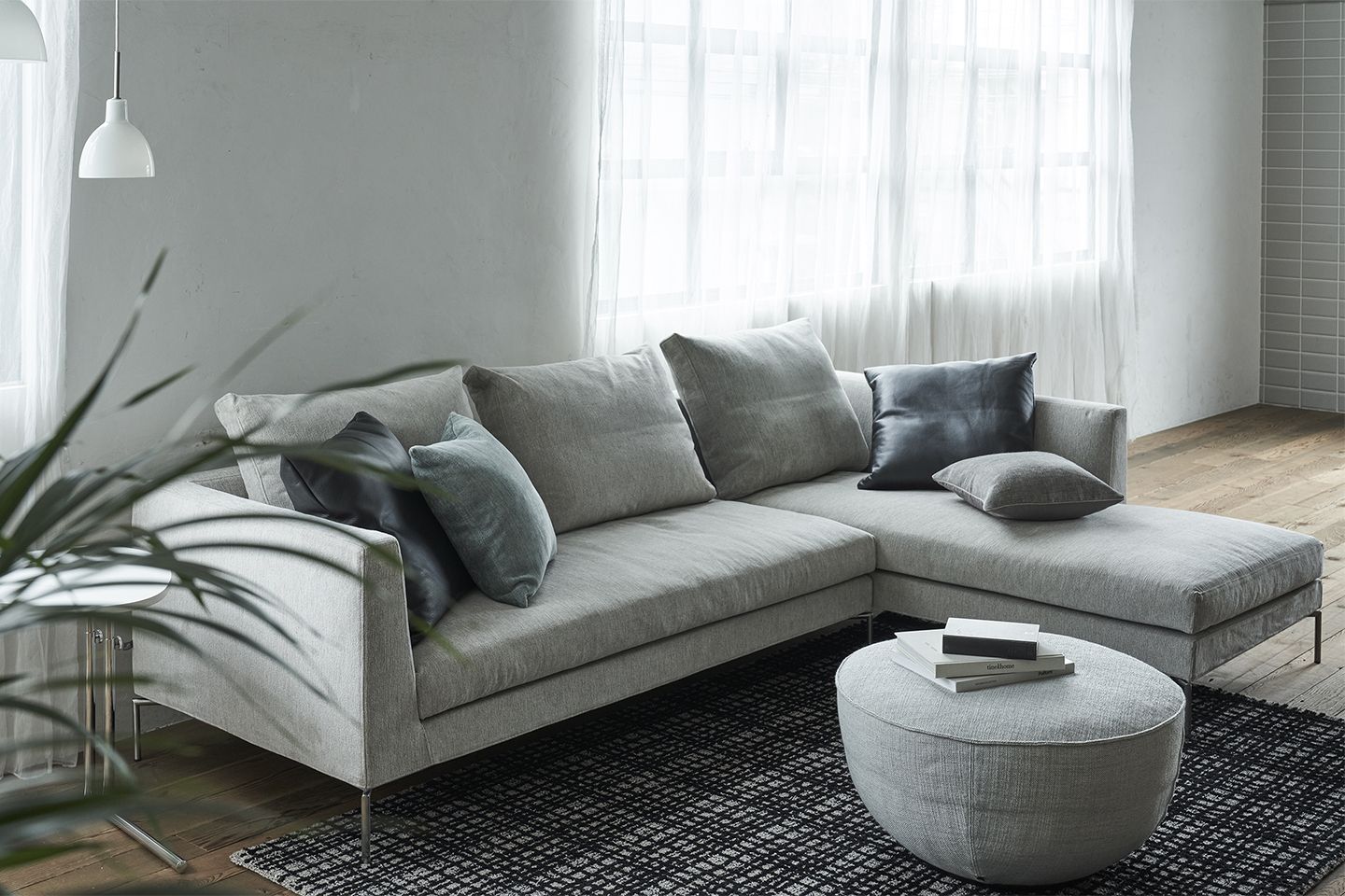 一つでも組み合わせても絵になり寝心地も最高！デンマークブランド「アイラーセン」の長椅子に注目 | Precious.jp（プレシャス）