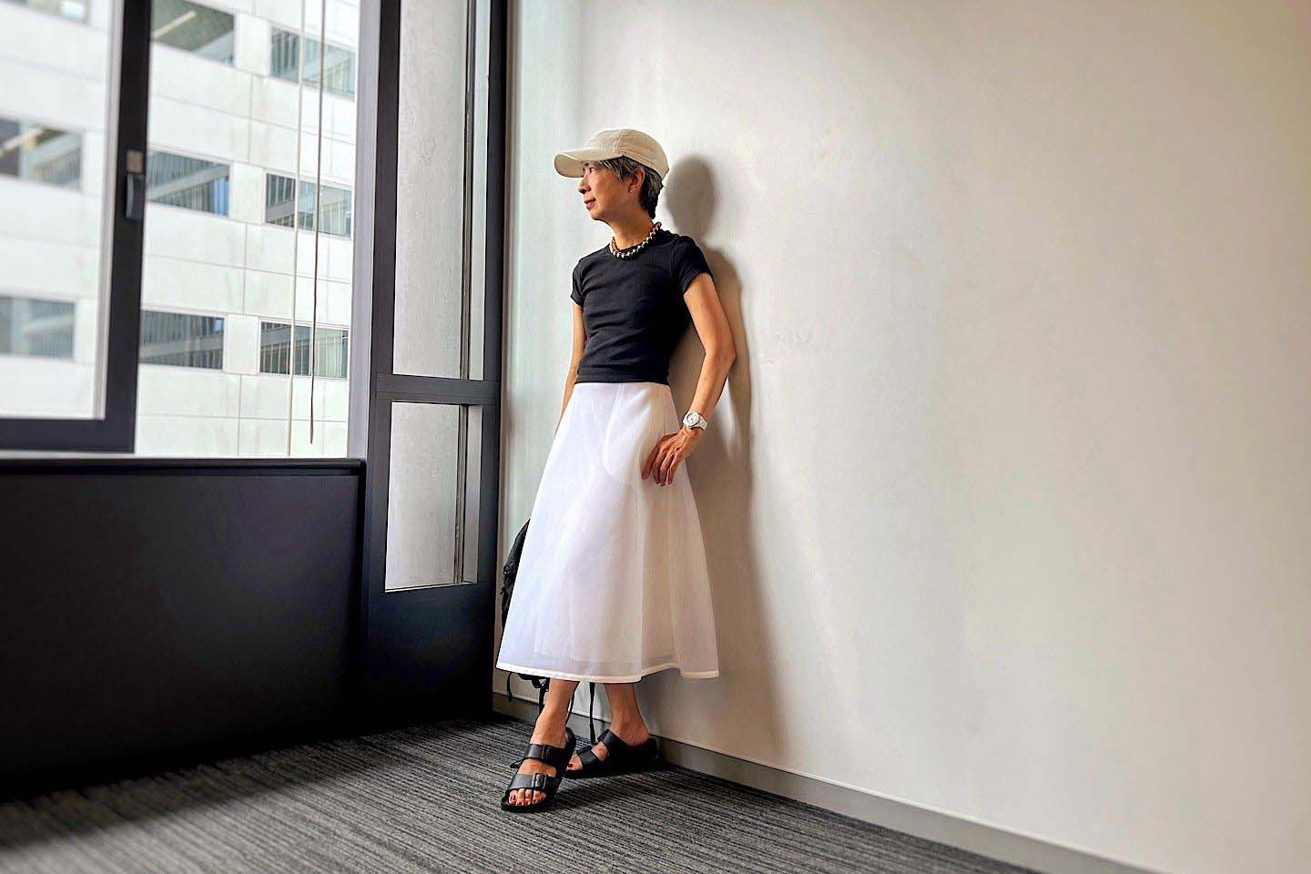 大人気連載【身長152cmの着こなし】エディターJはこう着こなす！「モノトーン」コーディネート3選 | Precious.jp（プレシャス）