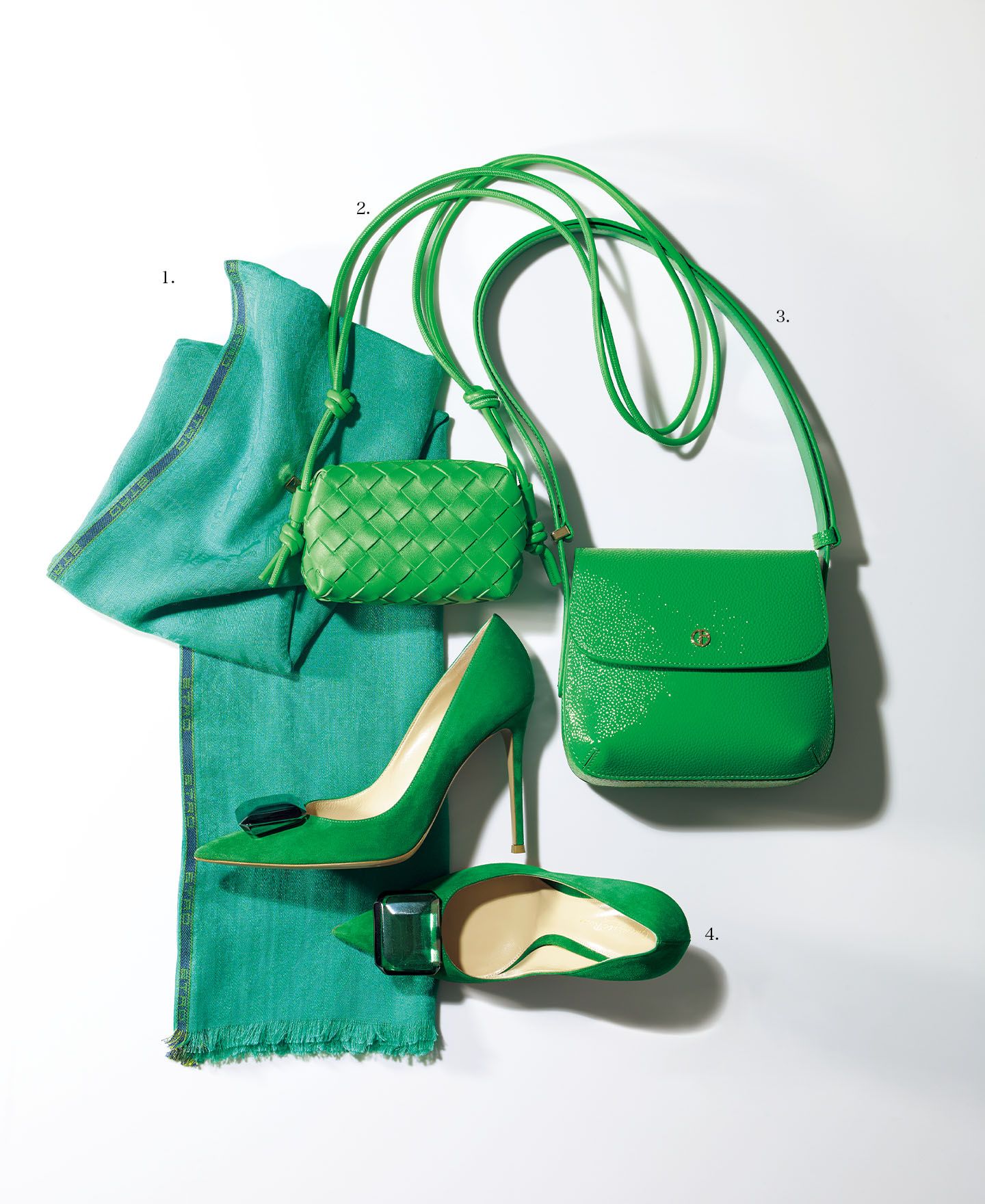 失敗しない！トレンドカラー “グリーン” アイテムBEST4｜ボッテガ・ヴェネタ、ジョルジオ アルマーニ…etc. | Precious.jp（プレシャス）