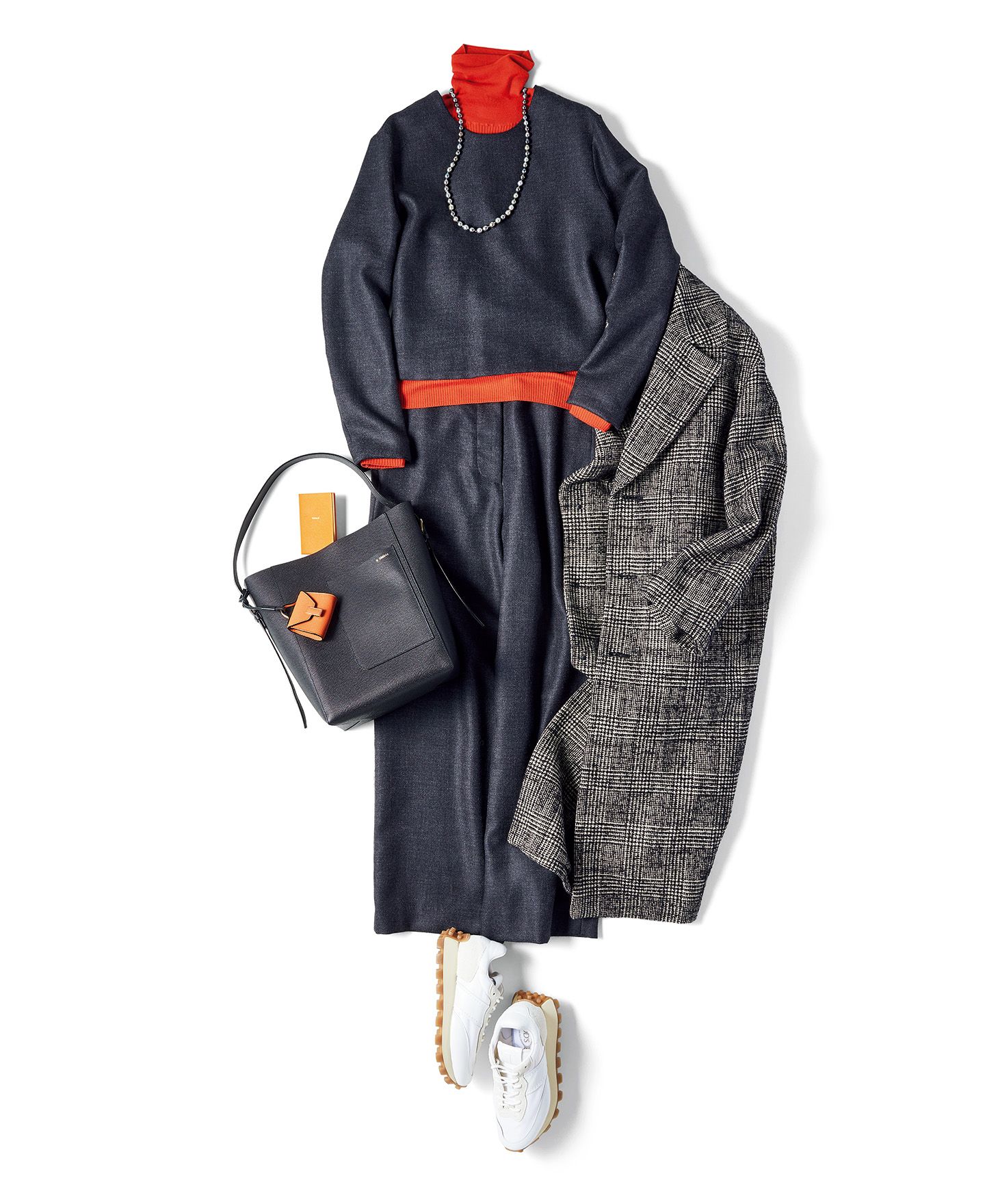 2/19 Mon｜仕立てのよさが引き立つプセットアップから鮮やかなオレンジをのぞかせて、チアフルなお仕事スタイルに【365日コーディネート ...