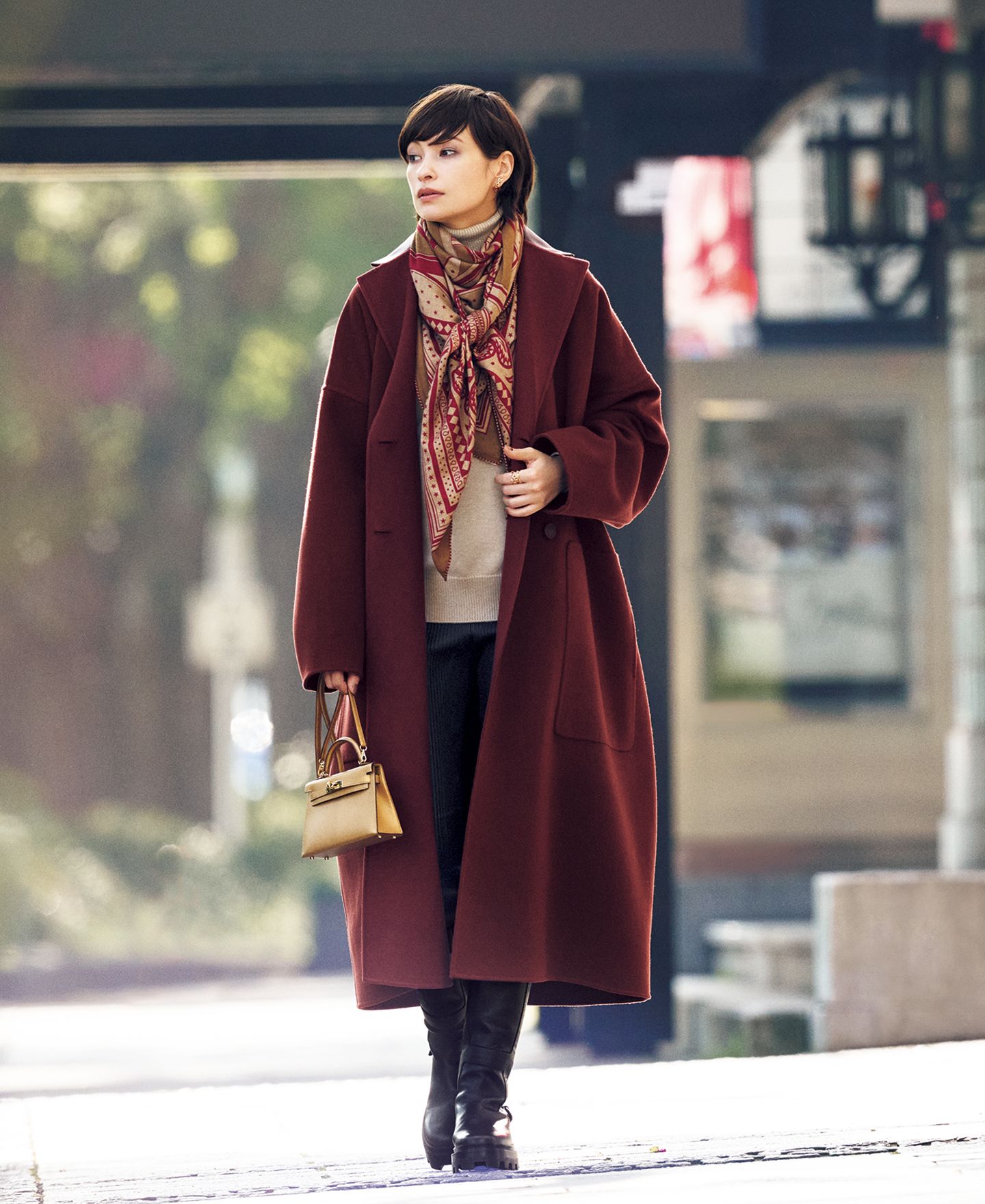 「好きなコーディネート」1位から10位を発表｜白・黒・ベージュのワントーンと「エルメス」の巻き物コーデが大好評！ | Precious.jp（プレシャス）