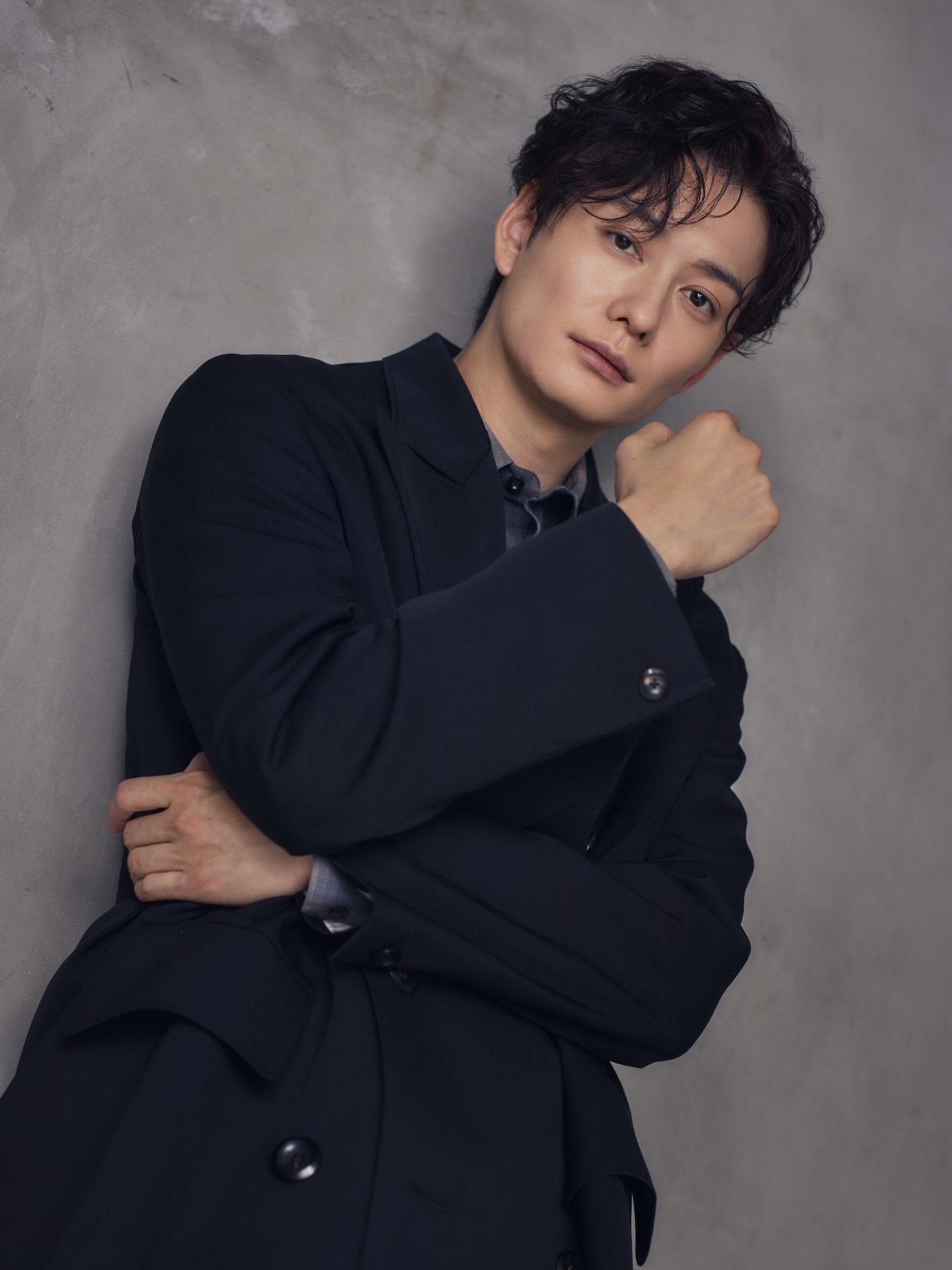 【俳優・岡田将生さんインタビュー｜Vol.2】100年後も残したい作品に参加したい気持ちが、より強まっています | Precious.jp（プレシャス）