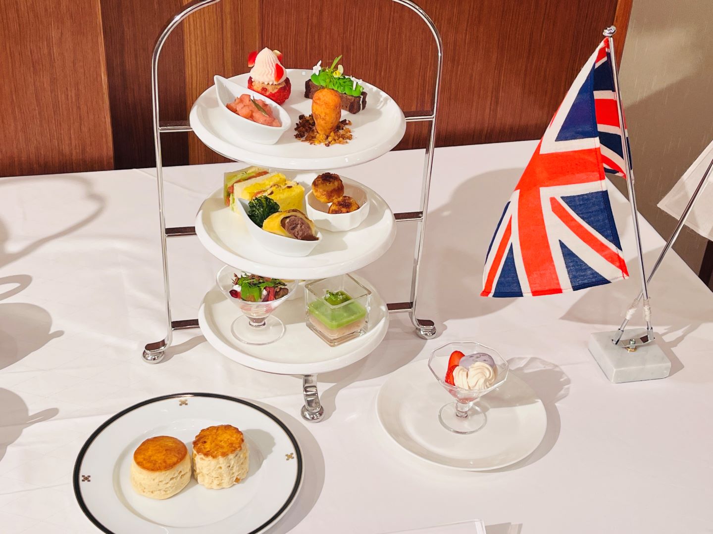 爽やかな英国の夏を楽しめる！帝国ホテル 東京の「英国フェア 2025」体験レポート | Precious.jp（プレシャス）