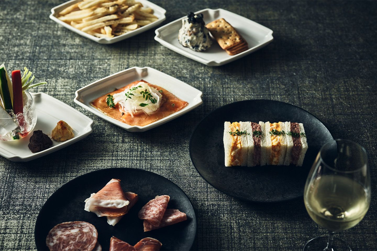 東京ミッドタウン日比谷のカフェラウンジ「LEXUS MEETS...」がリニューアル！ | Precious.jp（プレシャス）