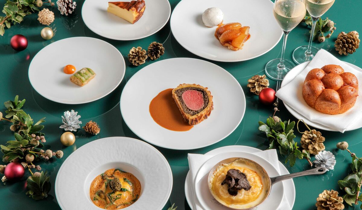 フォーシーズンズホテル丸の内 東京「メゾン マルノウチ」で味わう華やかなクリスマスディナー【実食レポート】 | Precious.jp（プレシャス）