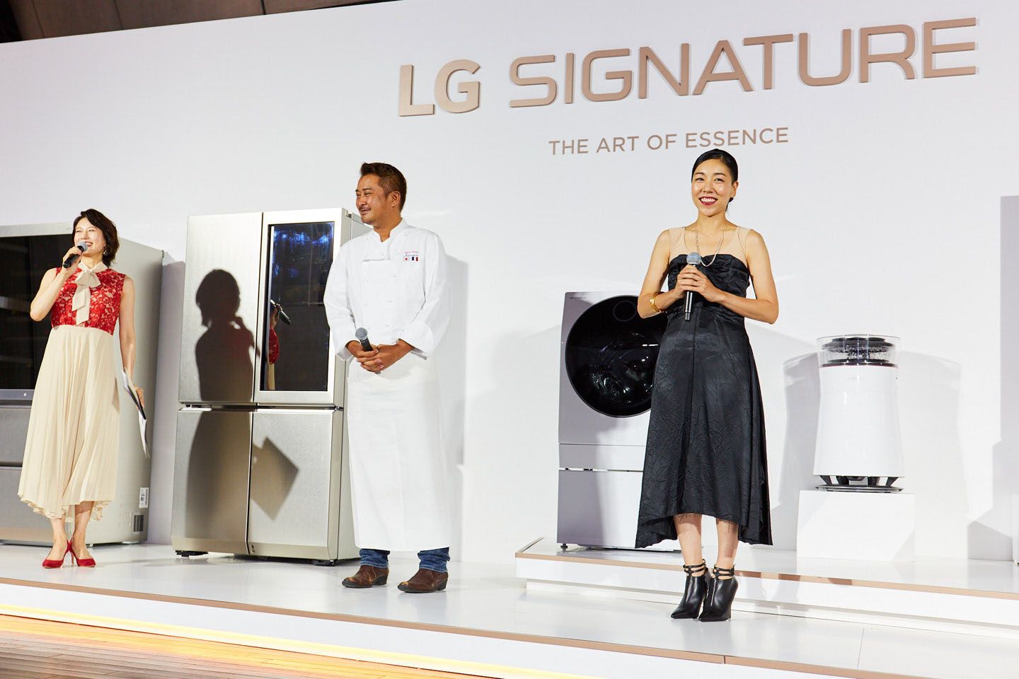 「アートのような家電」と暮らす喜び。LGの中で最も高機能でラグジュアリーなブランド「LG SIGNATURE」の新作を拝見 ...