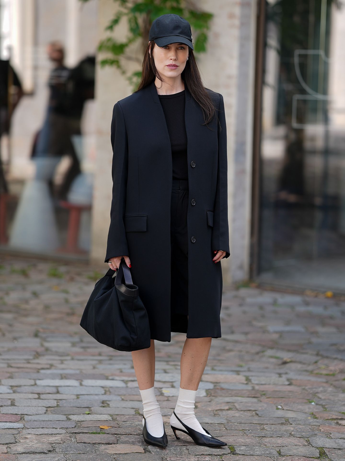 おしゃれ見えに加え寒さ対策にも！「おしゃれソックス」コーデ3選【海外スナップ】 | Precious.jp（プレシャス）