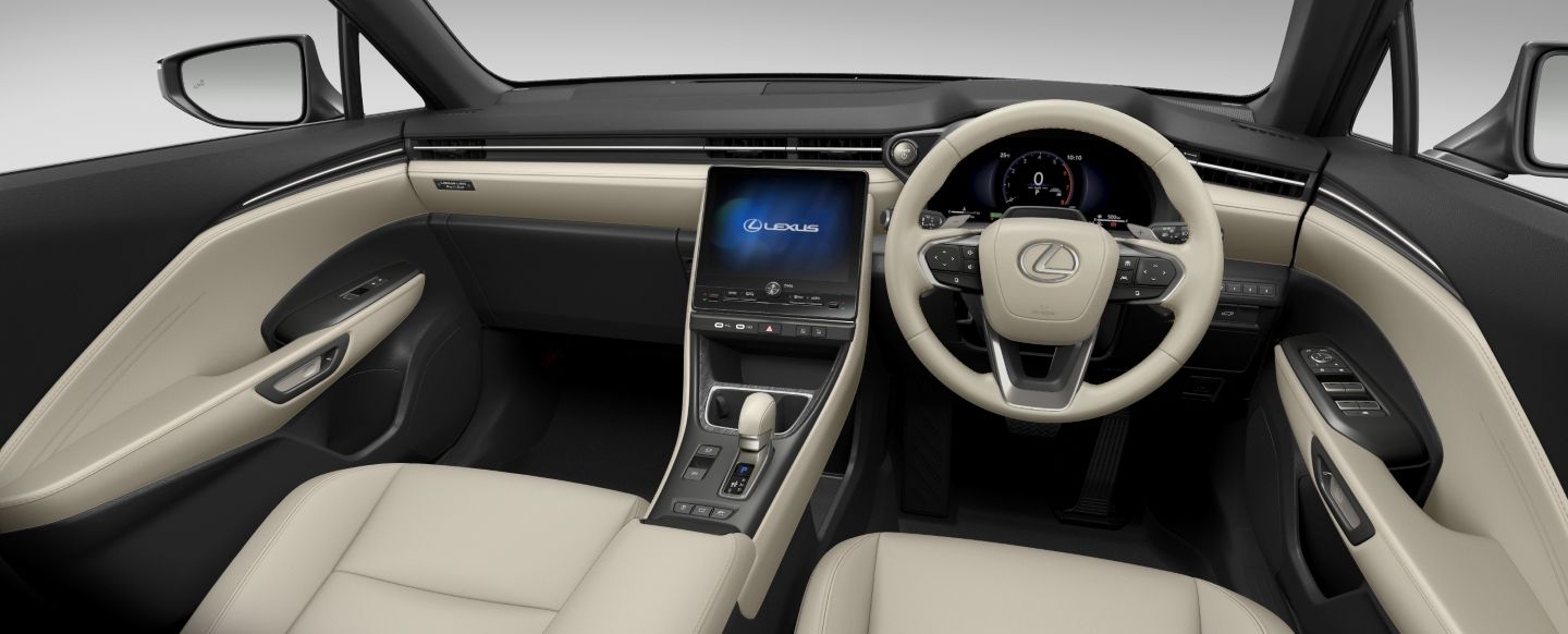 レクサスの心地よさはジャストサイズの「LBX」で味わって | Precious.jp（プレシャス）