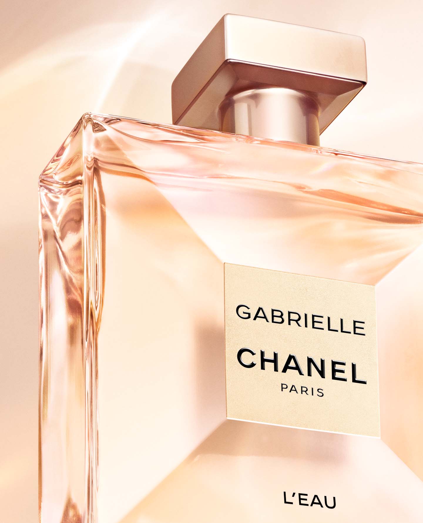 【シャネル】夏にまといたいのは、華やかでありながらもフレッシュな息吹が漂う透明感のある香り | Precious.jp（プレシャス）