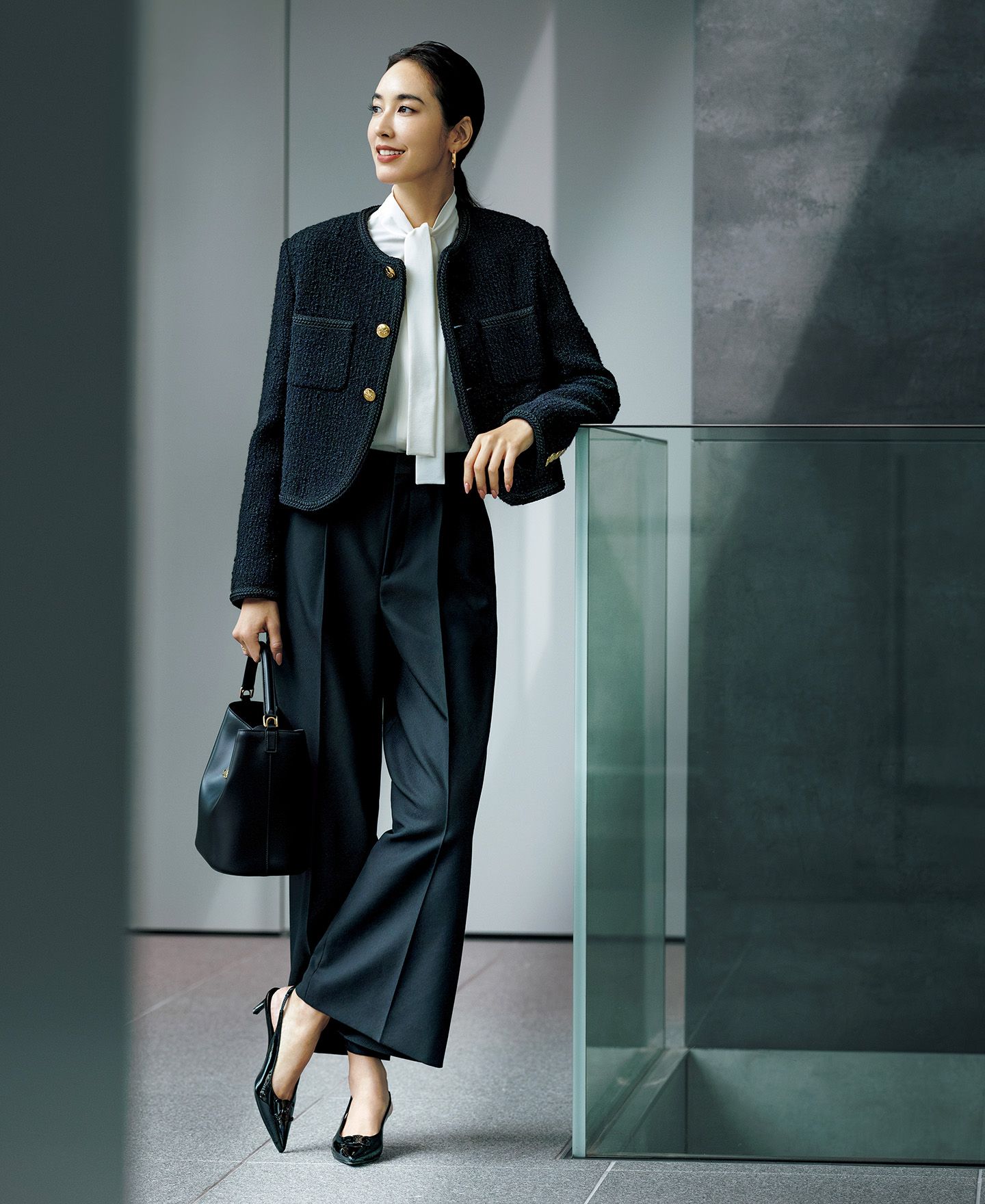 ディオール、セリーヌ、ジルサンダーなど…ビジネスシーンに欠かせない「信頼ジャケット」＆「端正ワンピース」7選 | Precious.jp（プレシャス）