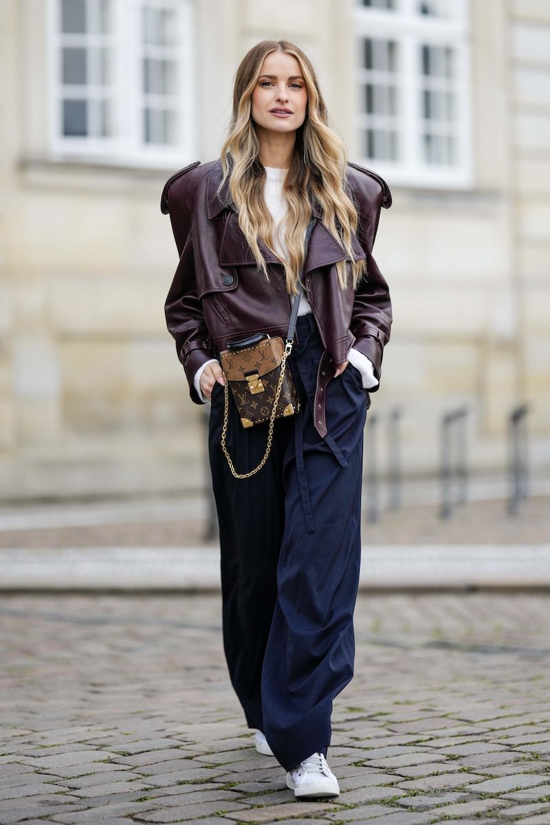 （画像一覧）大人がきれいめに着こなす、チノパンツコーデ【見本まとめ】 | Precious.jp（プレシャス）